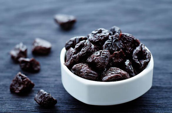When to Eat Prunes In 2024? - Medspurs