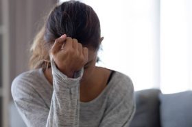 Wrinkled Fingertips: 7 Causes, When to Worry + Quick Fix